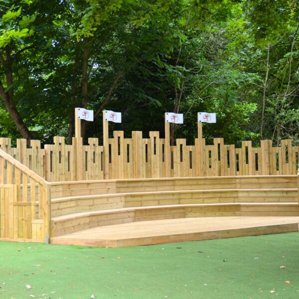 Corner Amphitheatre with Planter - Everyday Play